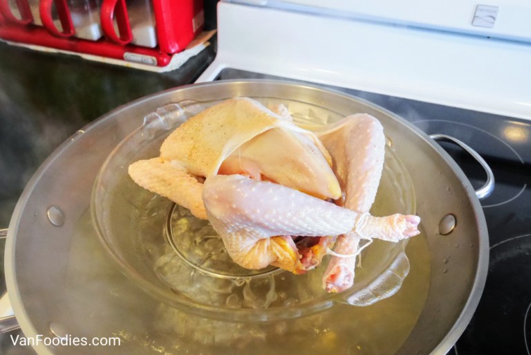 [Recipe] Steamed BC Loong Kong Chicken with Spicy Green Onion Broth ...