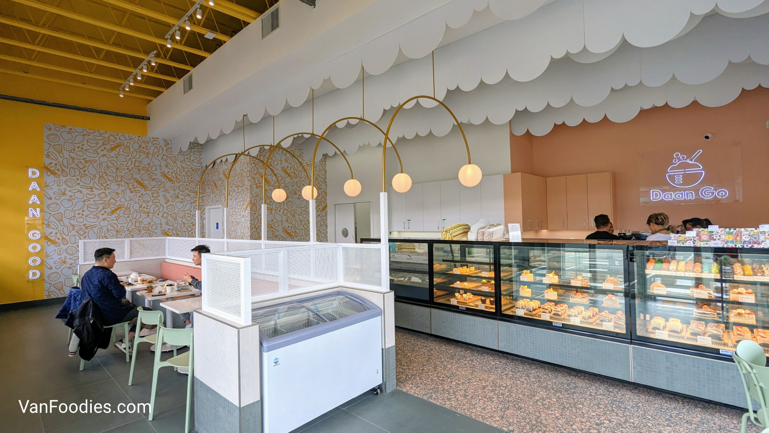 Inside Daan Go Cake Lab in Richmond – VanFoodies.com